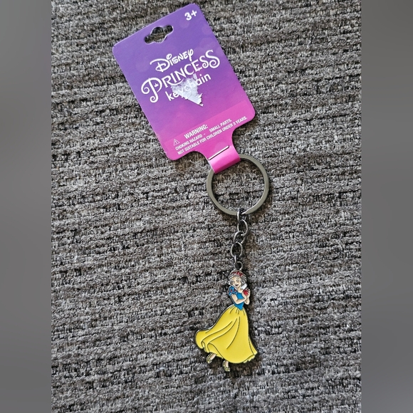 Disney | Accessories | Disney Princess Keychain Snow White | Poshmark